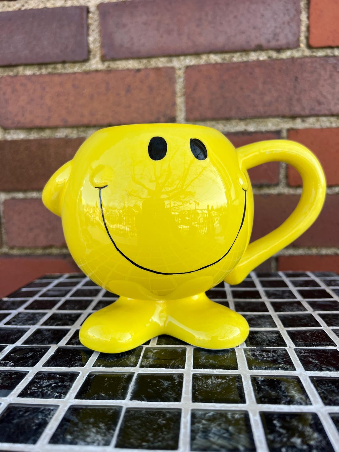 Vintage Smiley Mug With Feet - Etsy