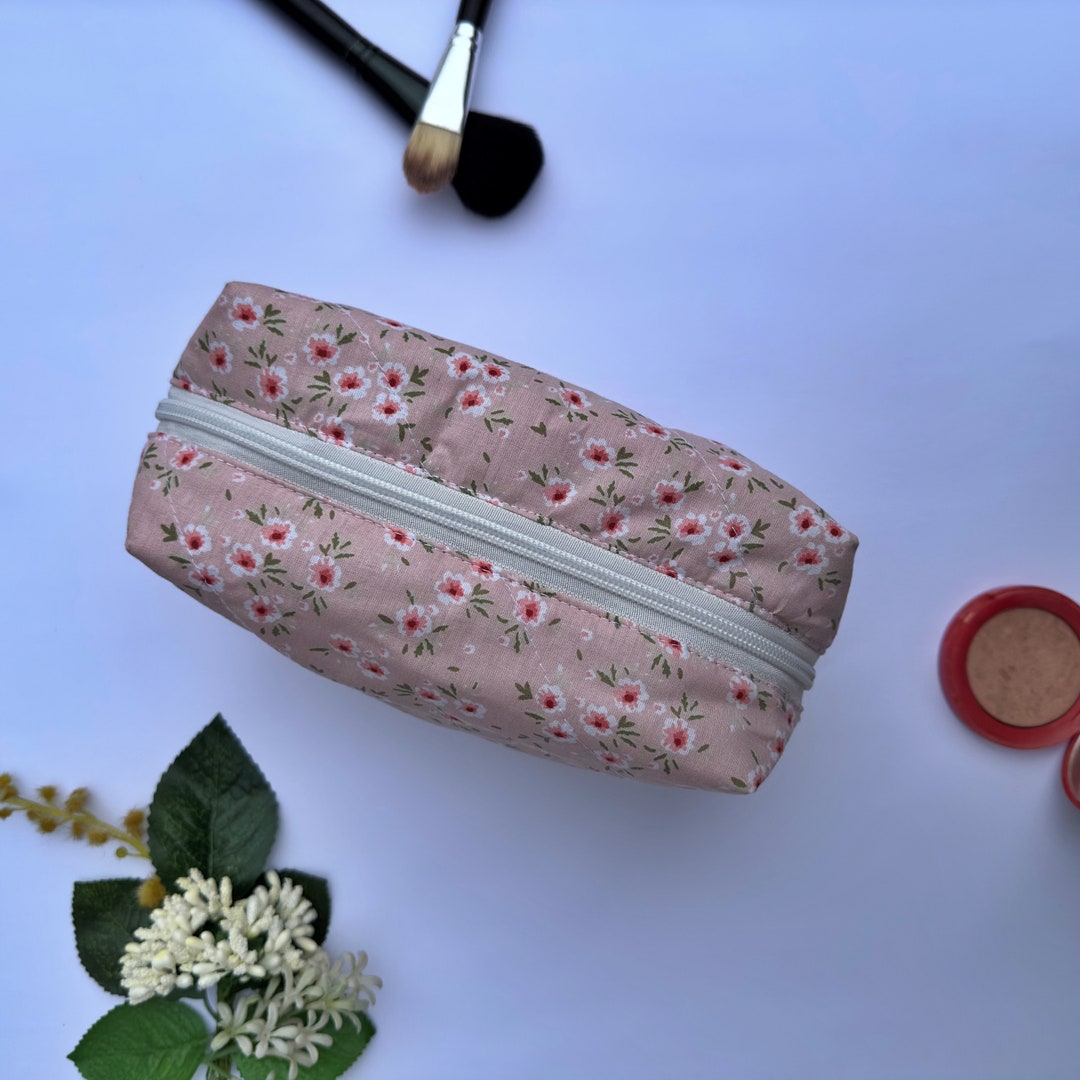 Simple Practical Flower Makeup Bag, Vintage Cosmetic Organizer, Makeup ...