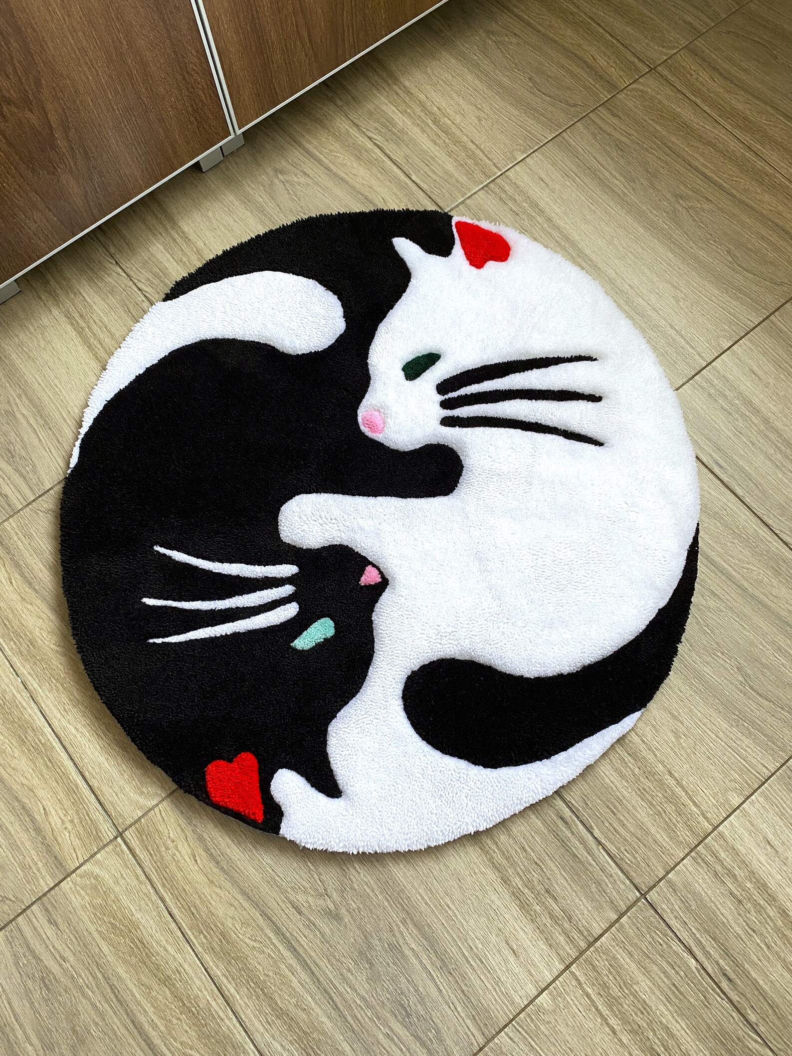 Handmade Tufted Cat Rug: Black & White Yin Yang Design - Etsy