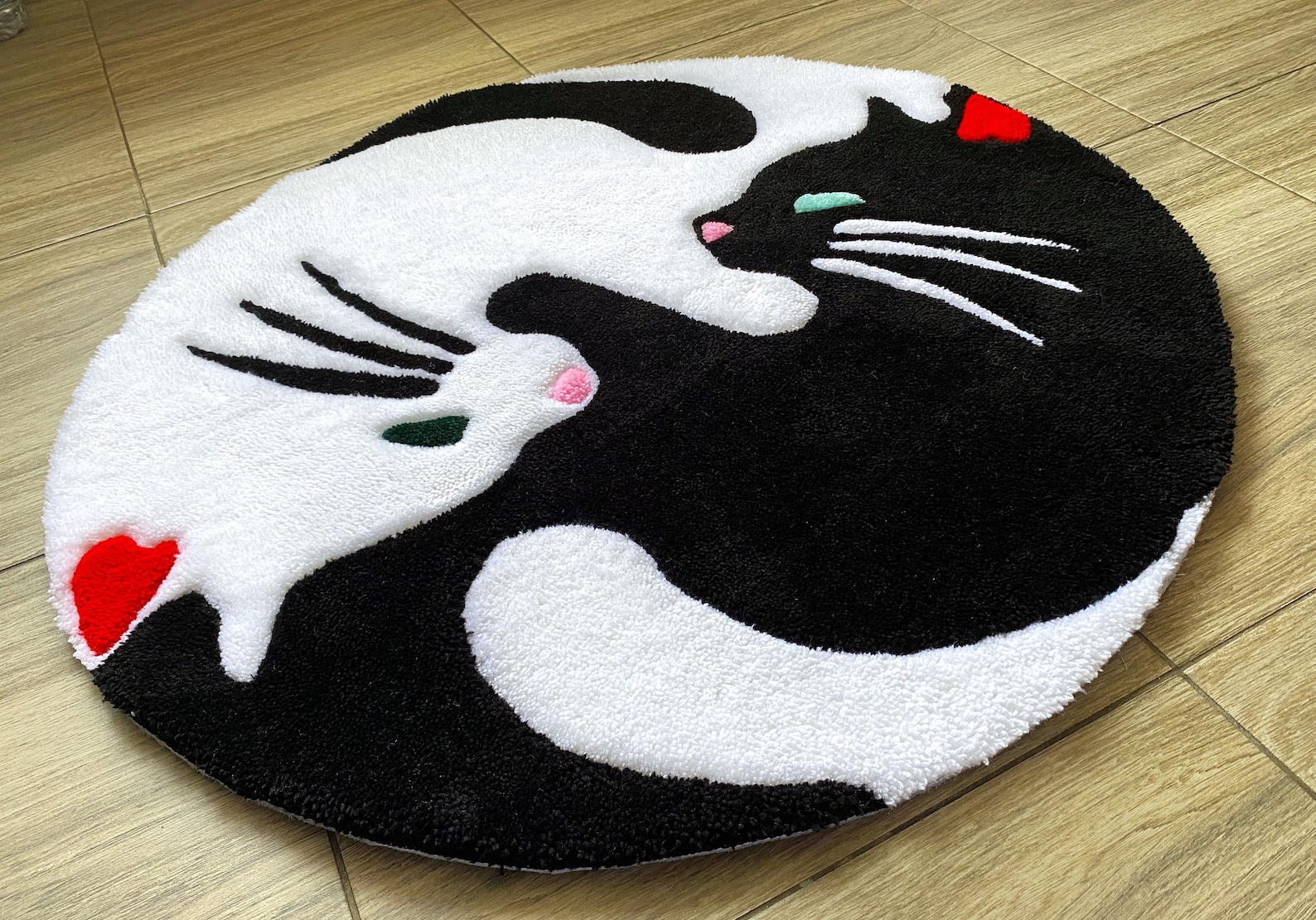 Handmade Tufted Cat Rug: Black & White Yin Yang Design - Etsy