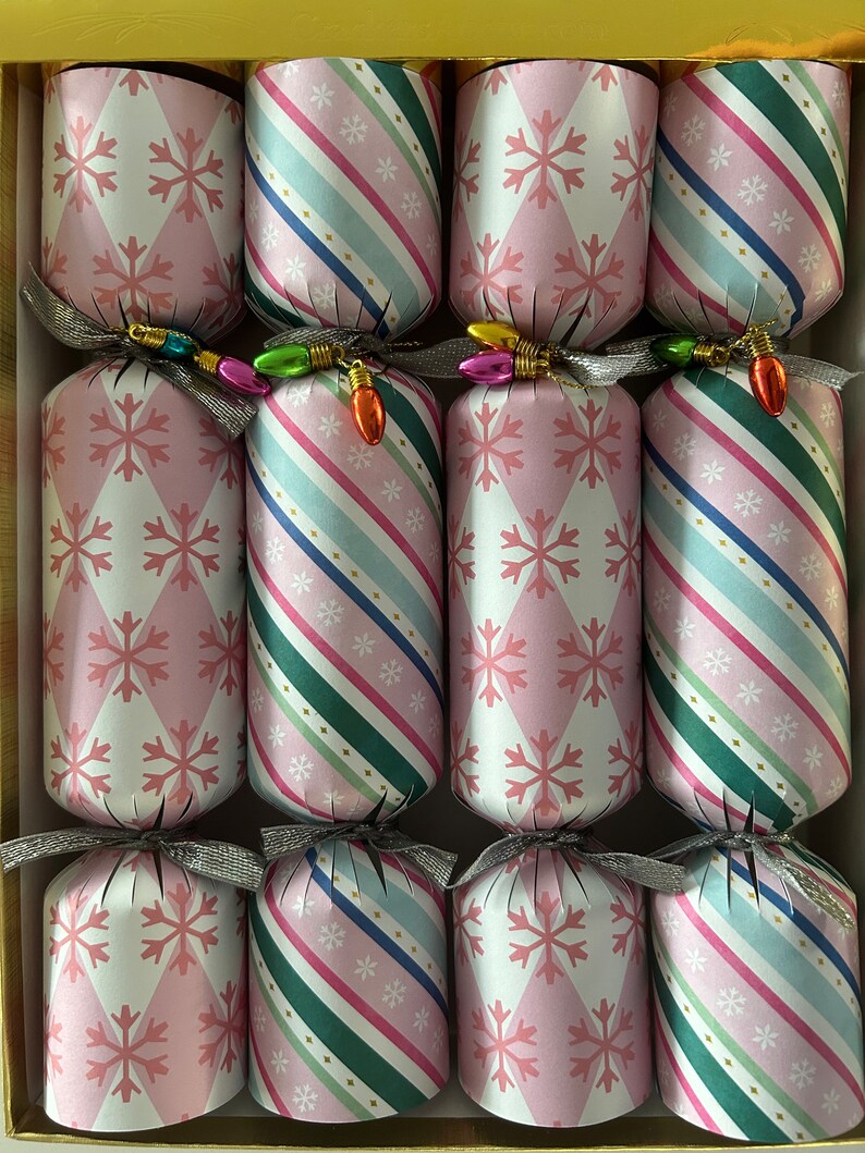 Harlequin Snowflake Crackers - Etsy