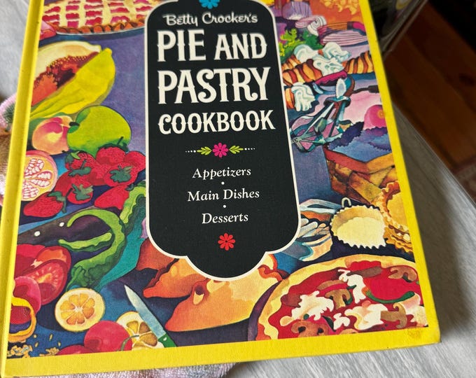 Vintage 1967 Betty Crocker Pie and Pastry Cookbook: First Edition - Etsy