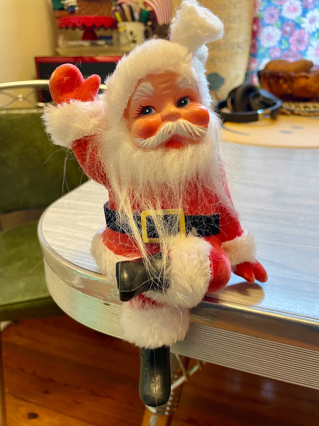 Vintage Sitting Flocked Santa Claus. Made in Hong Kong. Retro Christmas ...