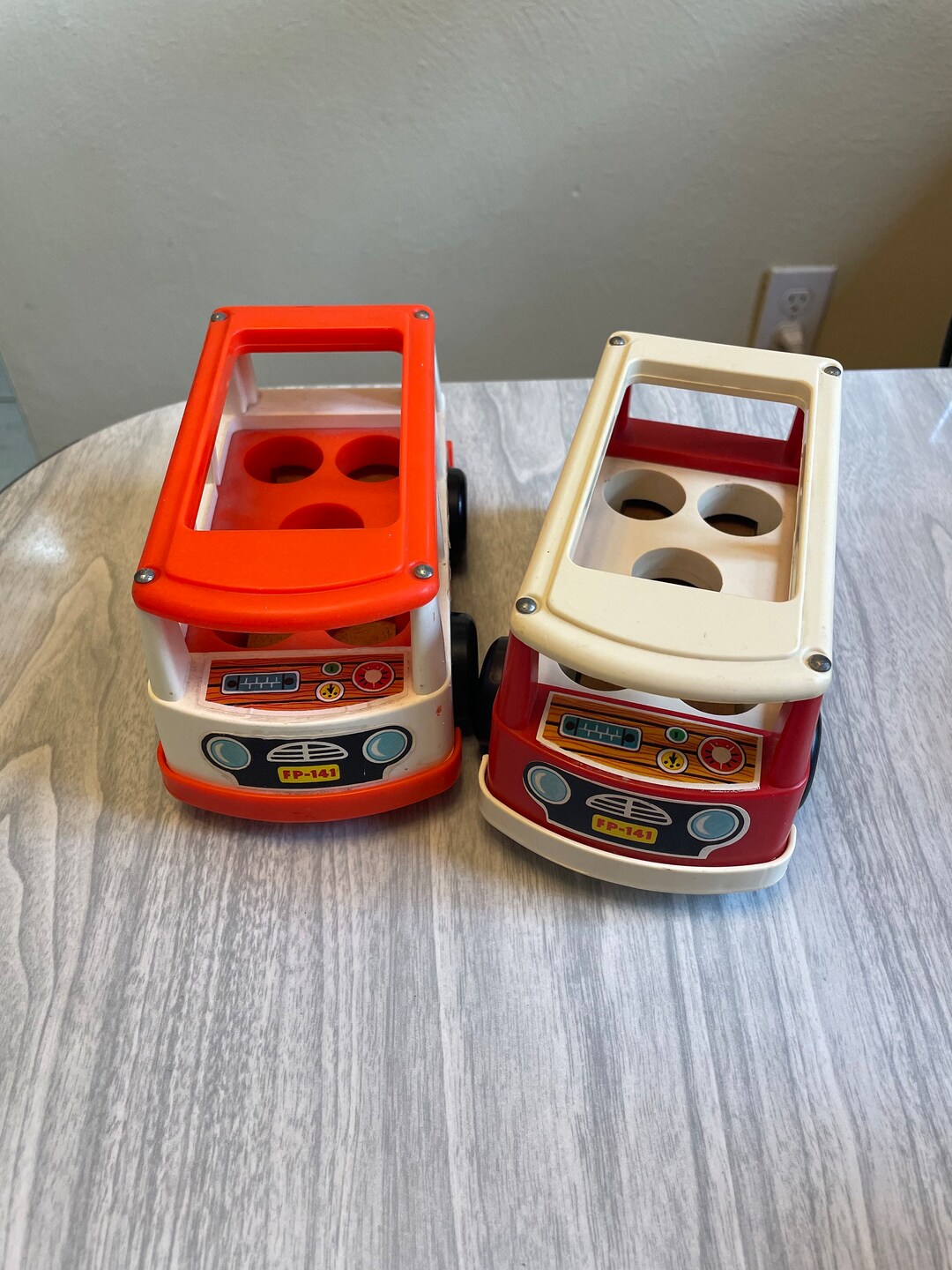 Vintage 1960s/1970s Fisher Price Mini Bus. Vintage Little People Toys ...