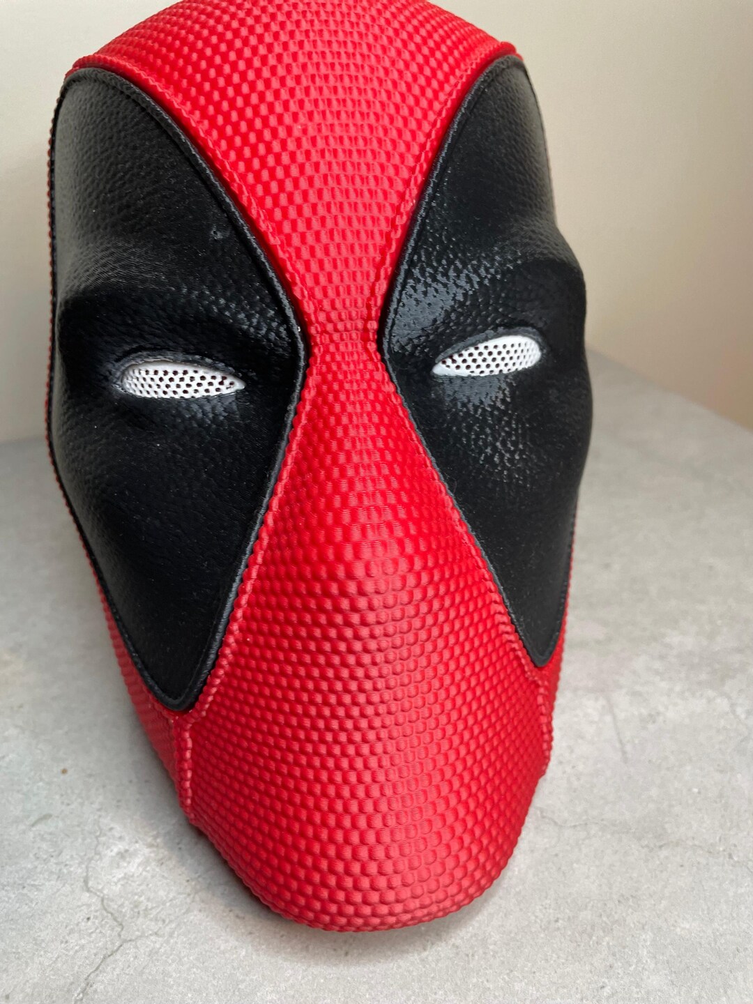 Deadpool Magnetic Helmet - Etsy