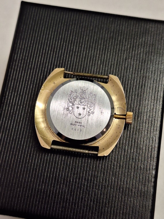 Retro Jump Hour Watch Chateau Digital Swiss Watch On … - Gem