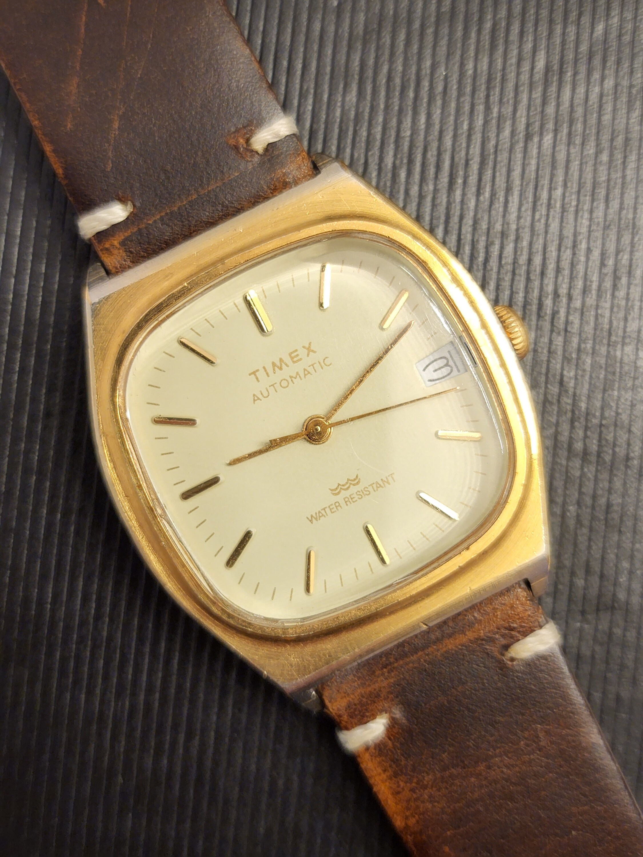Retro Gold Watch Timex Automatic Watch With Date Window Tube TV Case on ...
