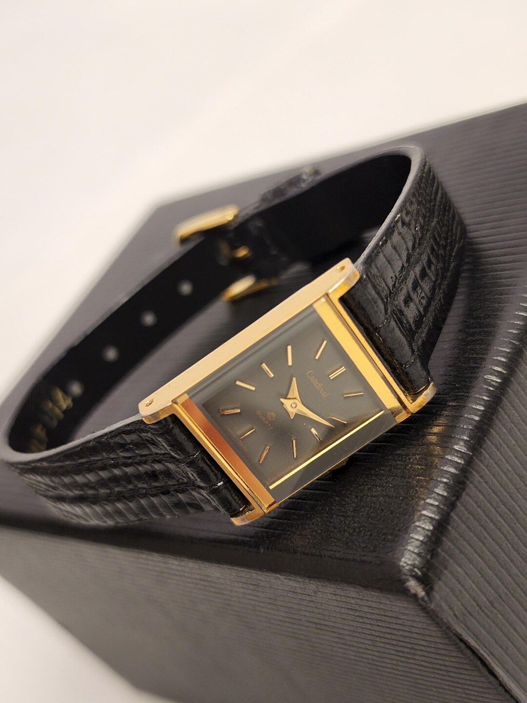 Retro Womens Dress Watch Gold Cardinal Quartz Black Dial With Gold Tone ...