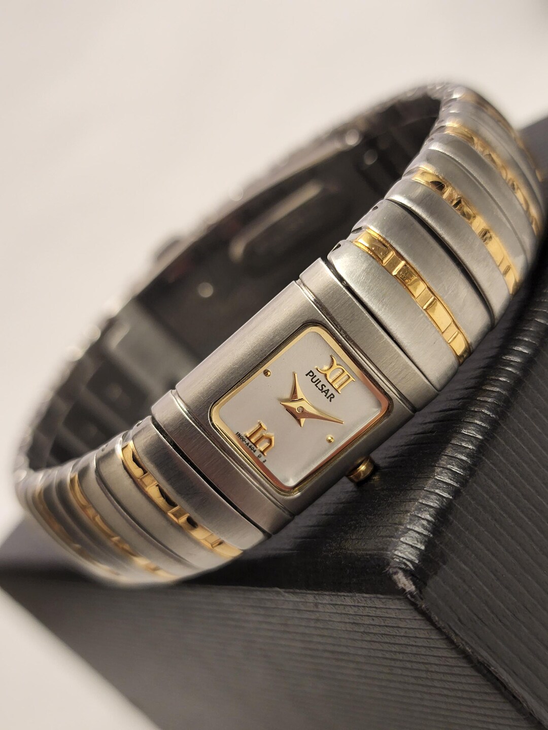 Retro Two Tone Watch Pulsar Quartz Silver and Gold Tone Watch Bracelet ...