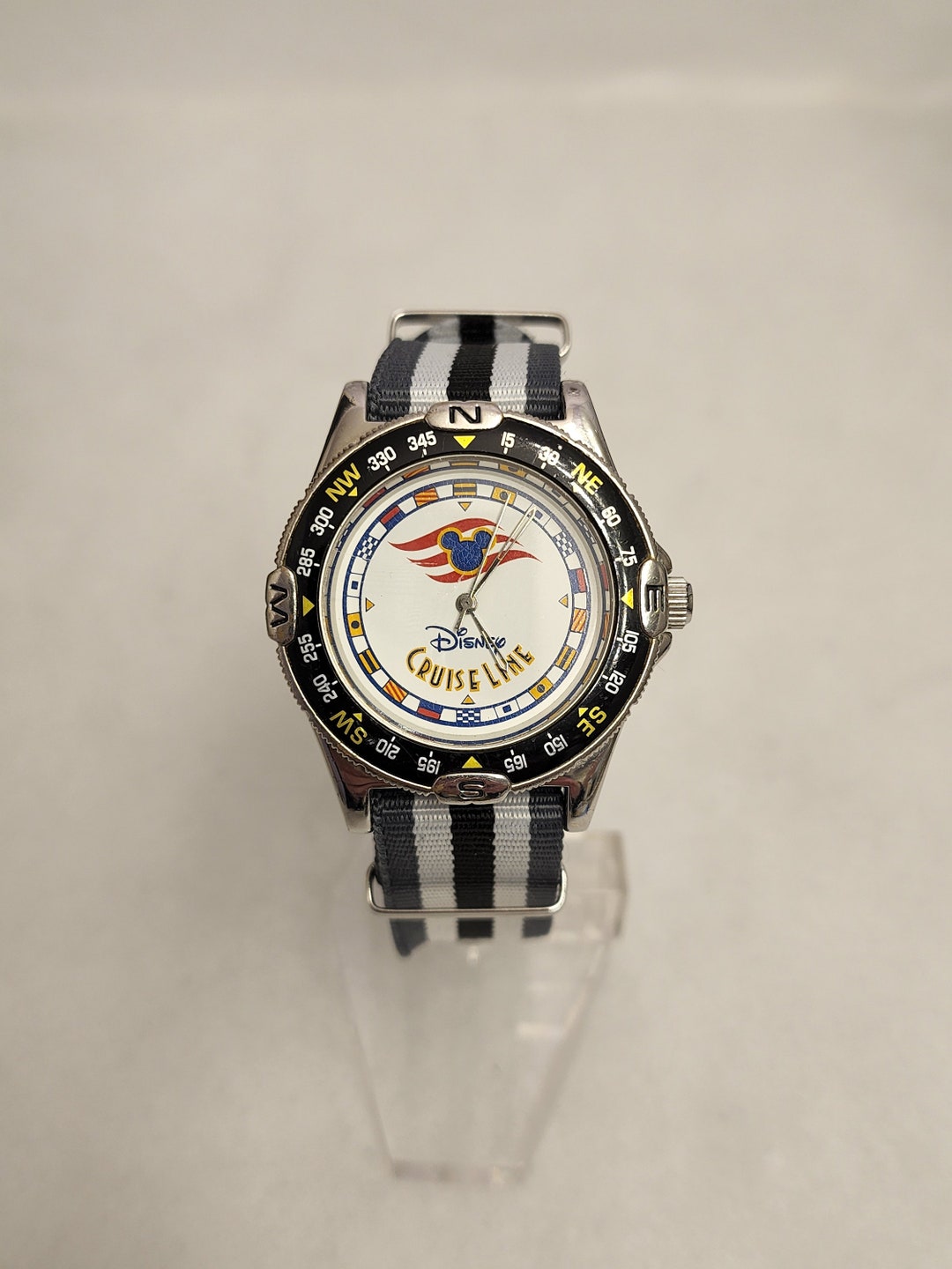 Vintage Disney Watch Quartz Diver Style Watch on Nato Strap Disney ...