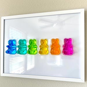 Rainbow Gummy Bear Resin Wall Art (12x16), Gummy Bear Pop Art, Epoxy ...
