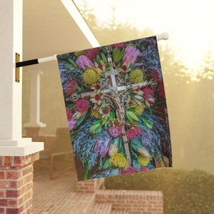 Crucifix - Garden & House Flag, Catholic Gift, Jesus, First Communion ...