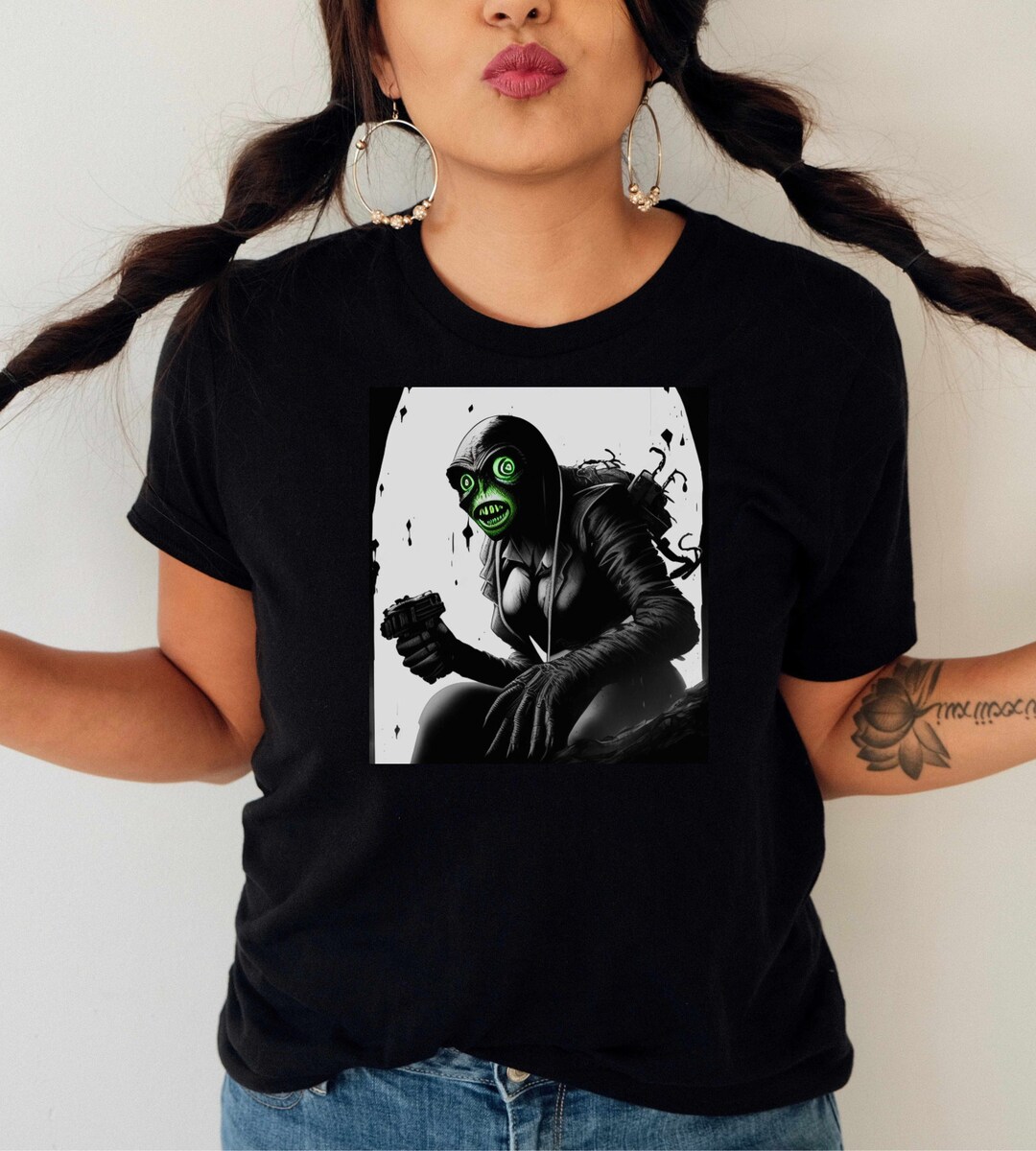 Alien Female Comfy Style Beautiful Design Graphic Lady Colorful Choices ...