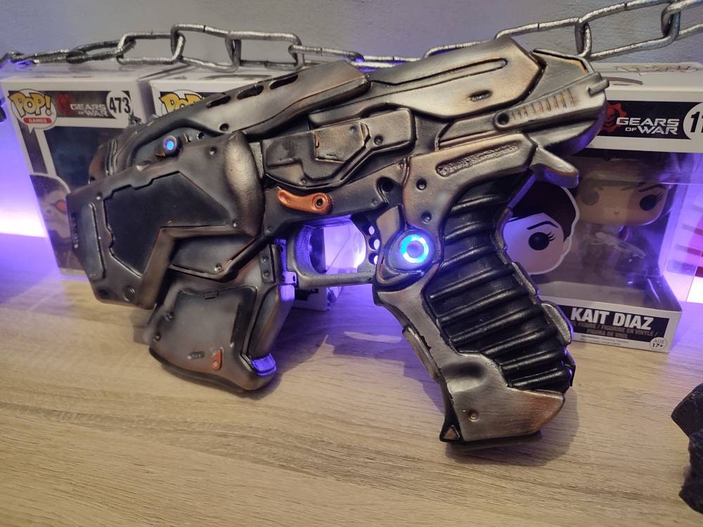 Gears of War Handmade Snub Pistol Cosplay With Leds - Etsy