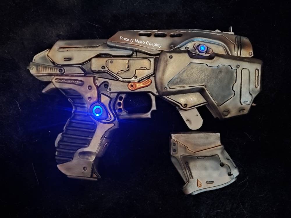 Gears of War Handmade Snub Pistol Cosplay With Leds - Etsy