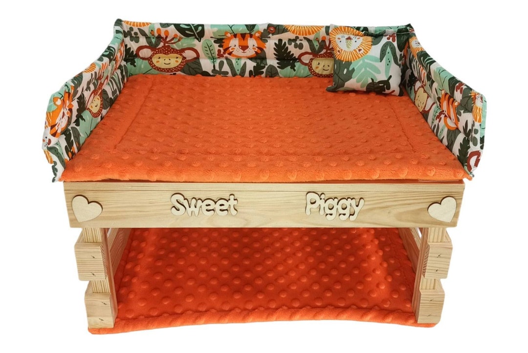 Wooden House for Small Animals Zoo Guinea Pigs, Chinchillas, Degus ...