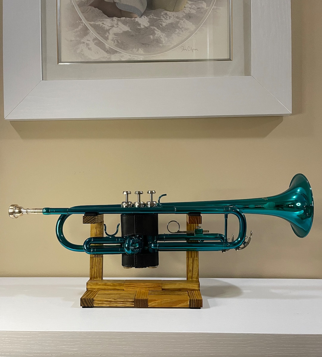 Horizontal Trumpet Display Stand - Etsy