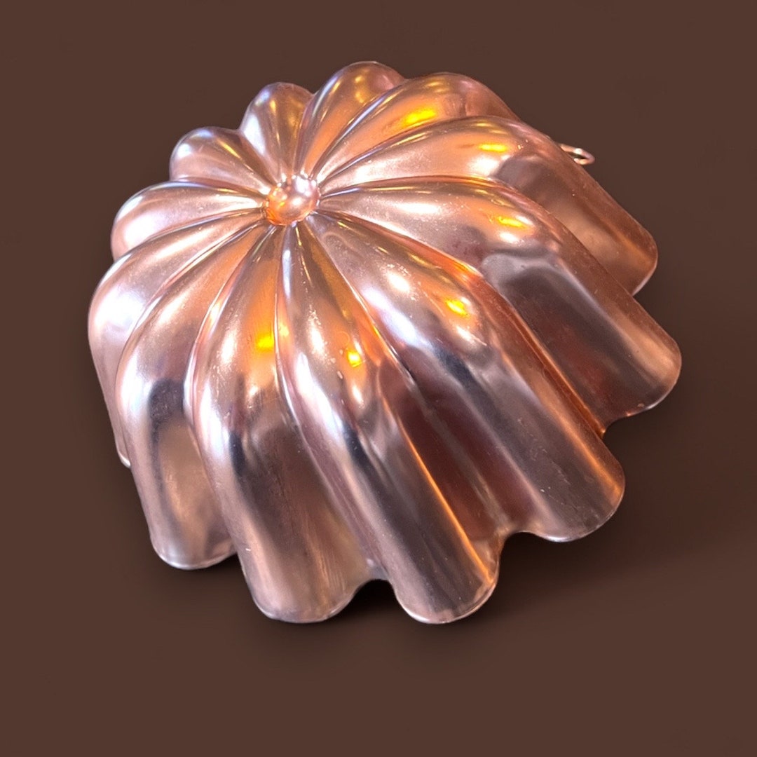 Vintage Kitchen Mold Scalloped Metal Mold Vintage Copper Tone Floral ...