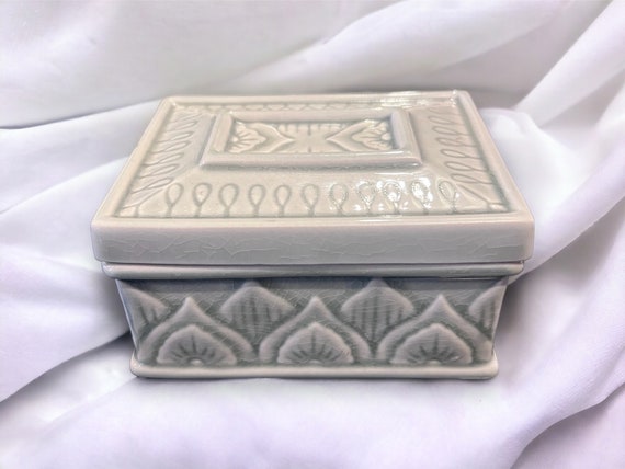 Vintage Asian Inspired Ceramic Box Asian Lotus Flower… - Gem