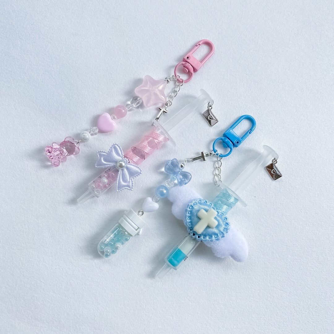 Kpop Syringe Keychain Bowtie Beaded Cute Keychain Perfect for Bag Kpop ...