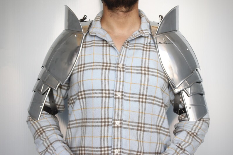HANDAMADE Medieval Steel Spaulders Gothic LARP Pauldrons Arm Armor - Etsy