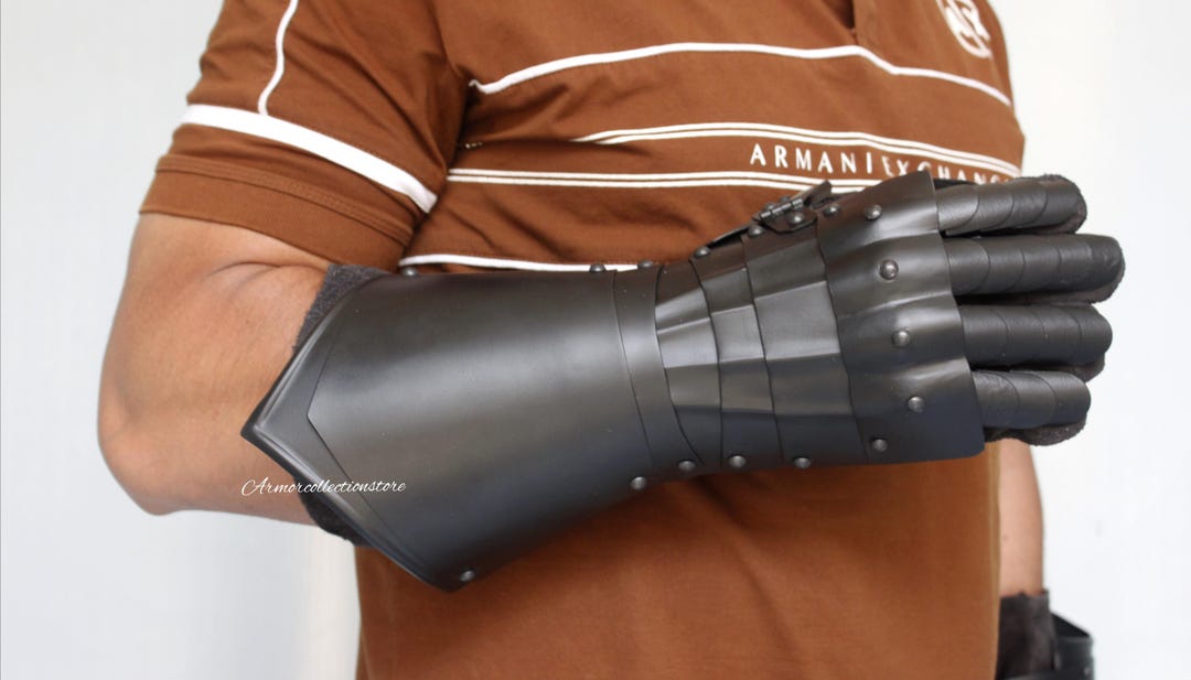 HANDMADE Blackened Steel Gothic Gauntlets Medieval Hand Gloves ...