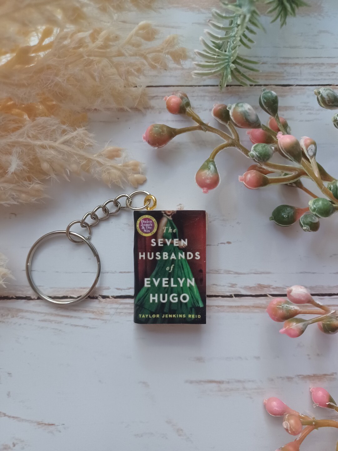 The Seven Husbands of Evelyn Hugo Mini Book Keychain - Etsy