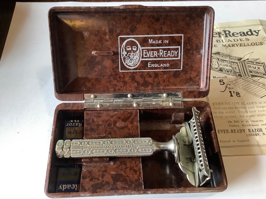 1930's Ever Ready Bakelite Cased Safety Razor Set Complete With Blades ...