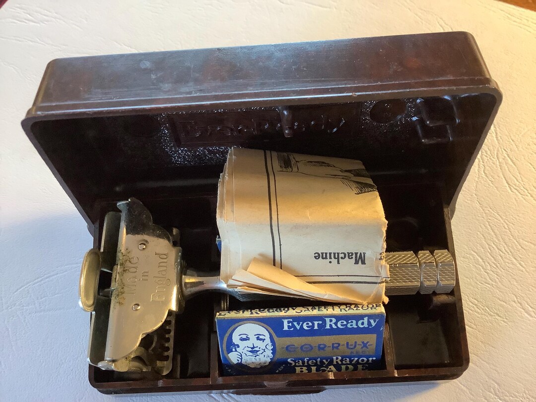 1930's Ever Ready Bakelite Cased Safety Razor Set Corrux Blades and ...