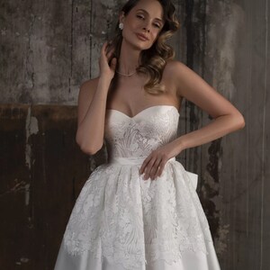 Charming Lace Embroidered Mini Wedding Dress, Sweetheart Neckline ...