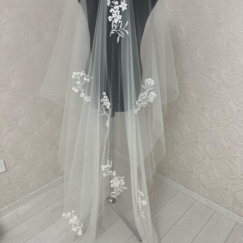 Floral Embroidered Veil - Etsy