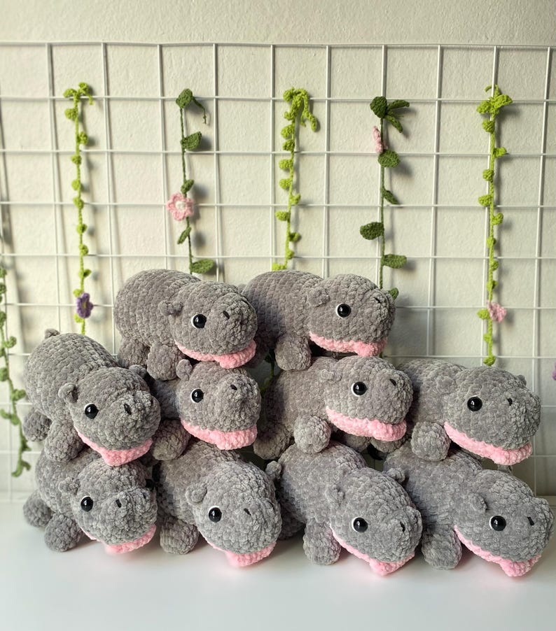 Moo Deng Crochet , Baby Hippo Stuffed Animal Amigurumi , Cute Biting ...