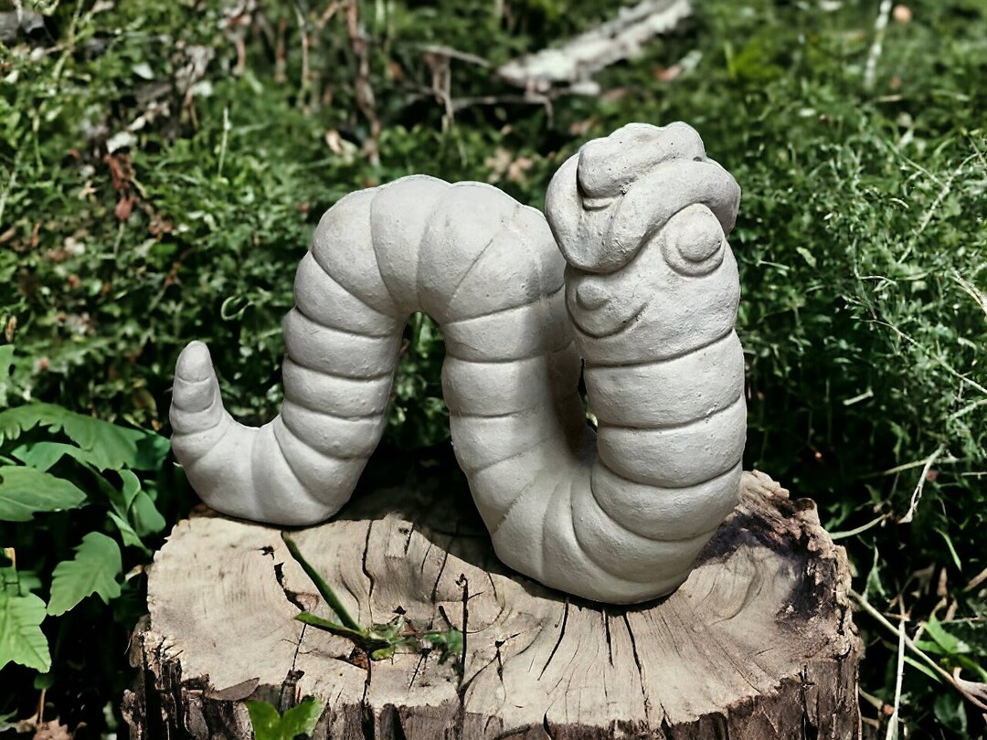 Willy Worm Statue Detailed Cowboy Willy Worm Figurine Concrete Garden ...