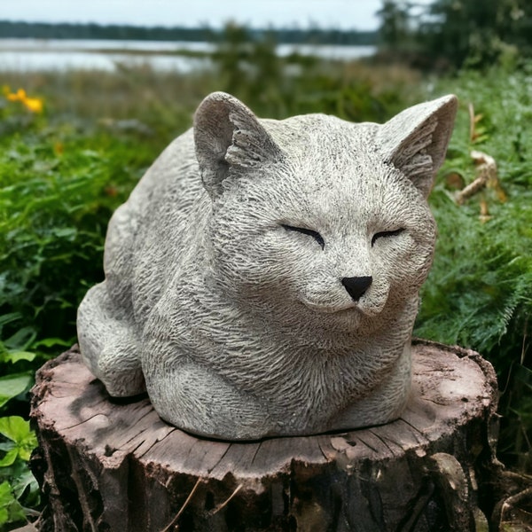 Crouching Cat - Etsy