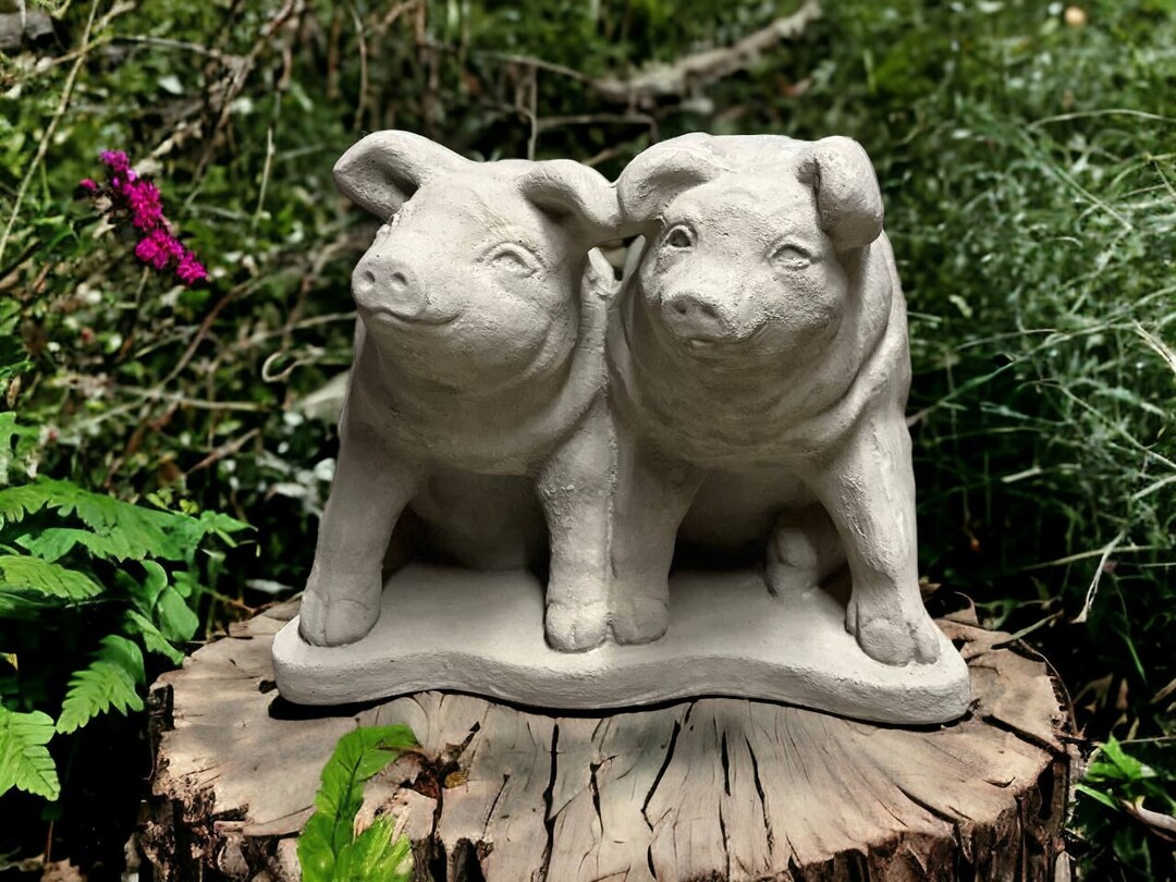 Two Sitting Pig Friends Statue Pig Pals Figurine Handmade Farm Animals ...