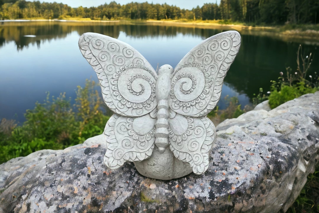 Summer Butterfly Statue Concrete Butterfly on Rock Figure Creative ...