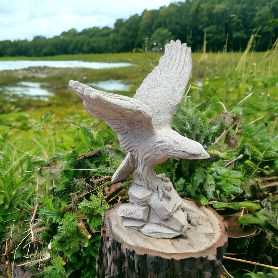 Concrete Eagle With Outstretched Wings Massive Eagle Bird Figurine ...