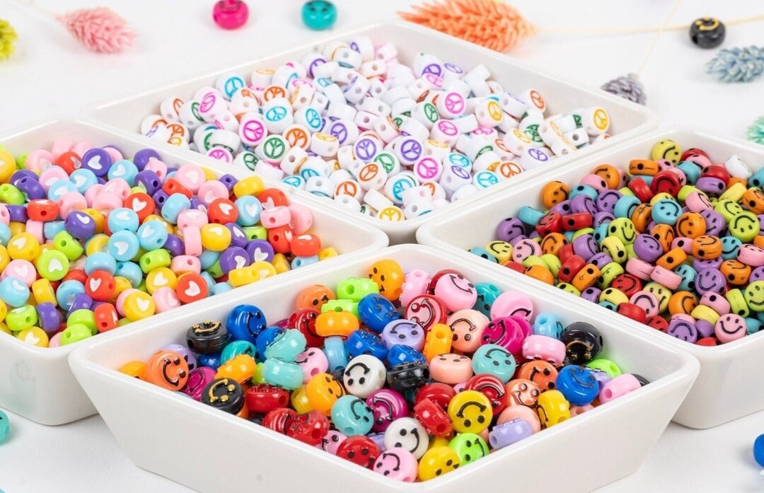 4x7mm Multicolored Emoji Beads Plastic Smiley Beads & Heart Beads for ...
