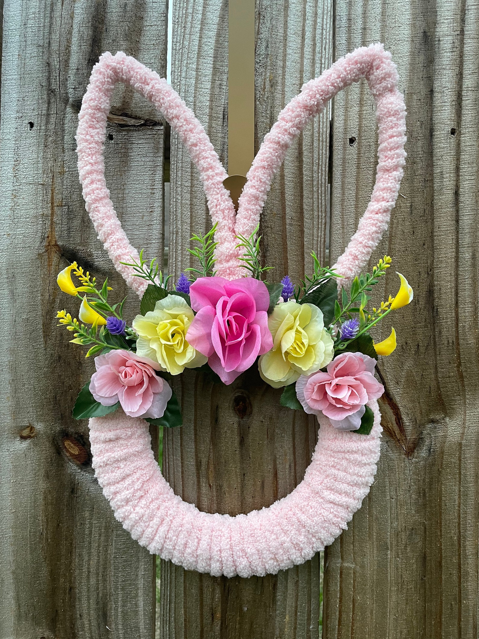 Pink Chunky Yarn Bunny Wreath - Etsy