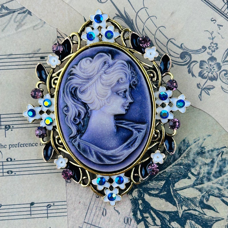 Victorian Era Brooch - Etsy