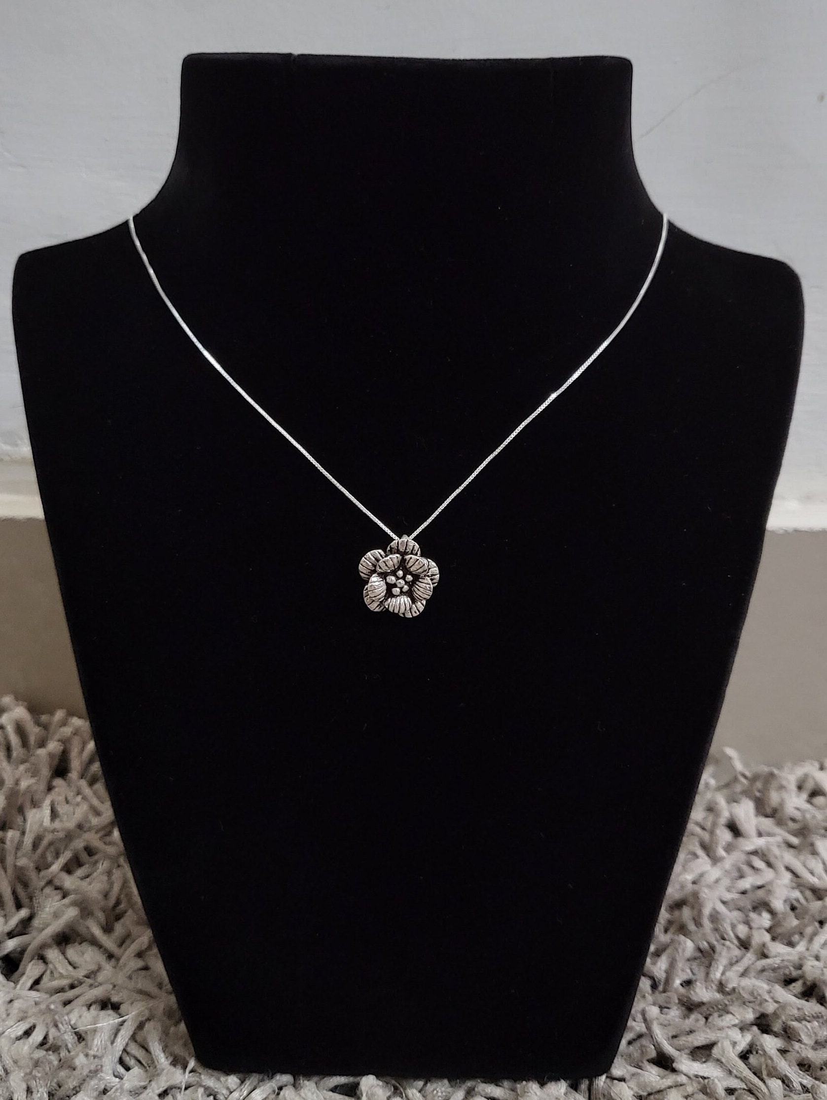 925 Sterling Silver, Flower Shape Small Pendant (3.23gm) - Etsy