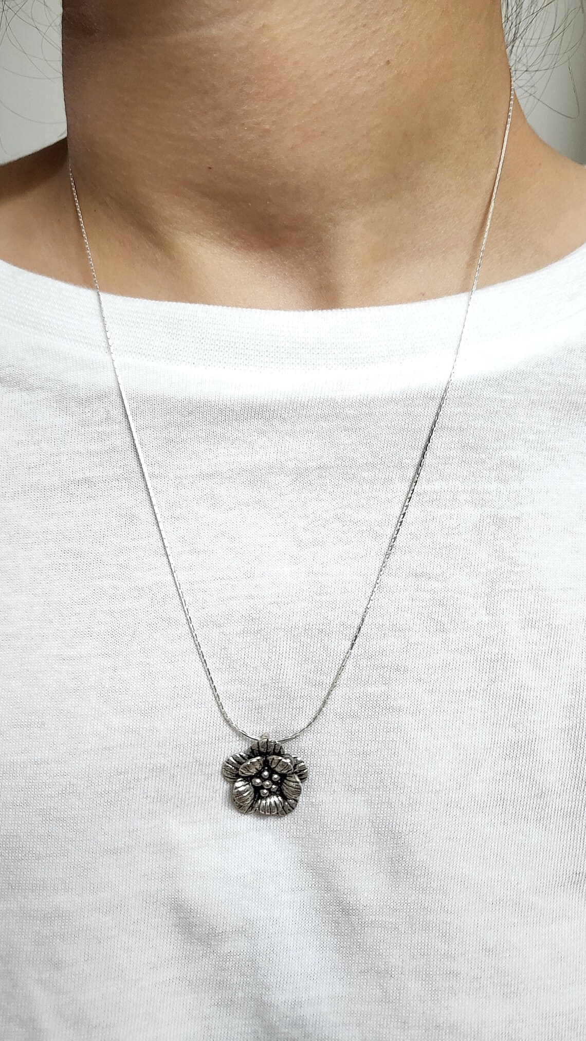 925 Sterling Silver, Flower Shape Small Pendant (3.23gm) - Etsy