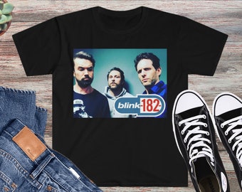 Mac's RIOT T-shirt It's Always Sunny in Philadelphia - Etsy