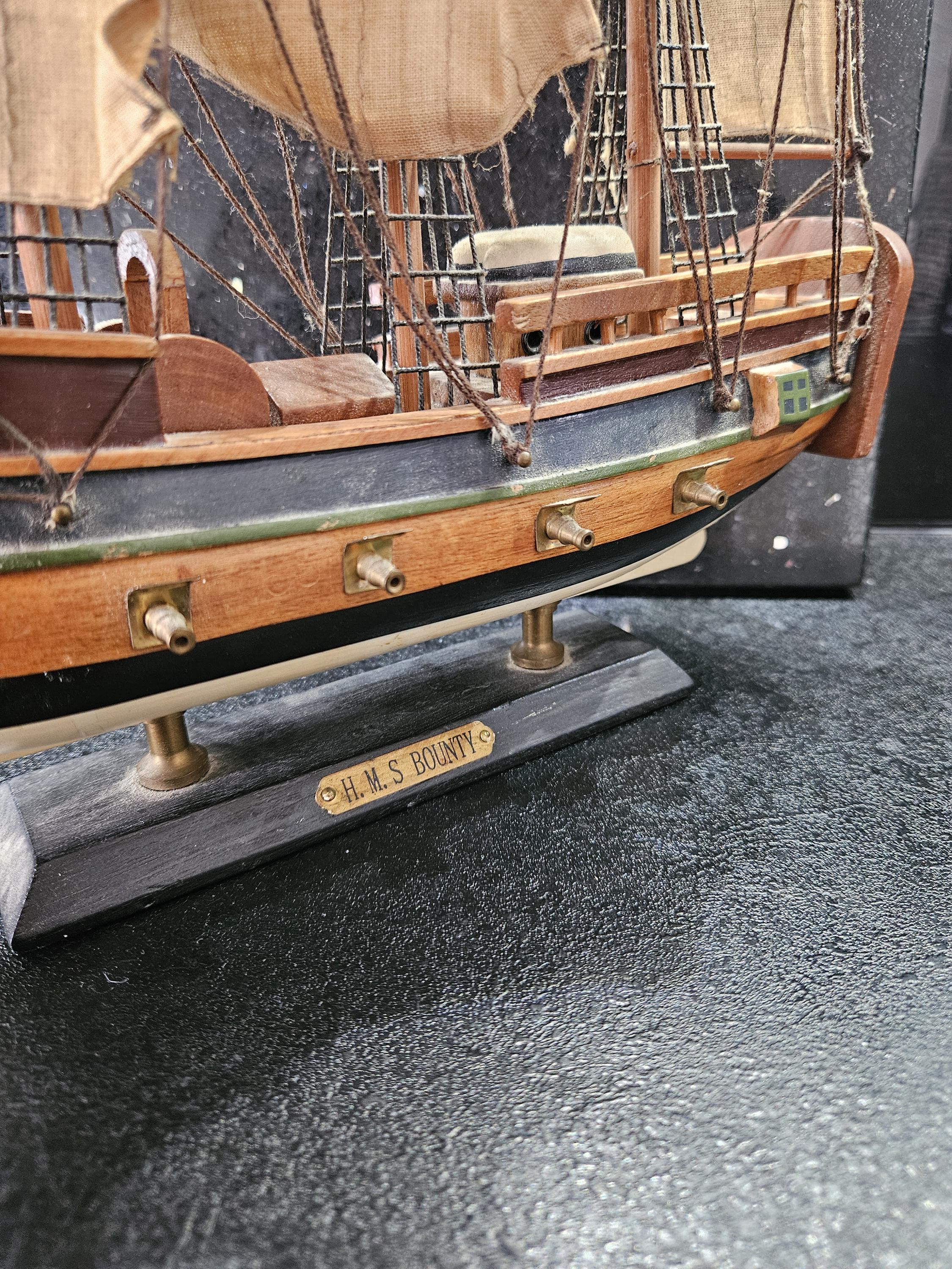 Vintage Model Ship HMS Bounty - Etsy