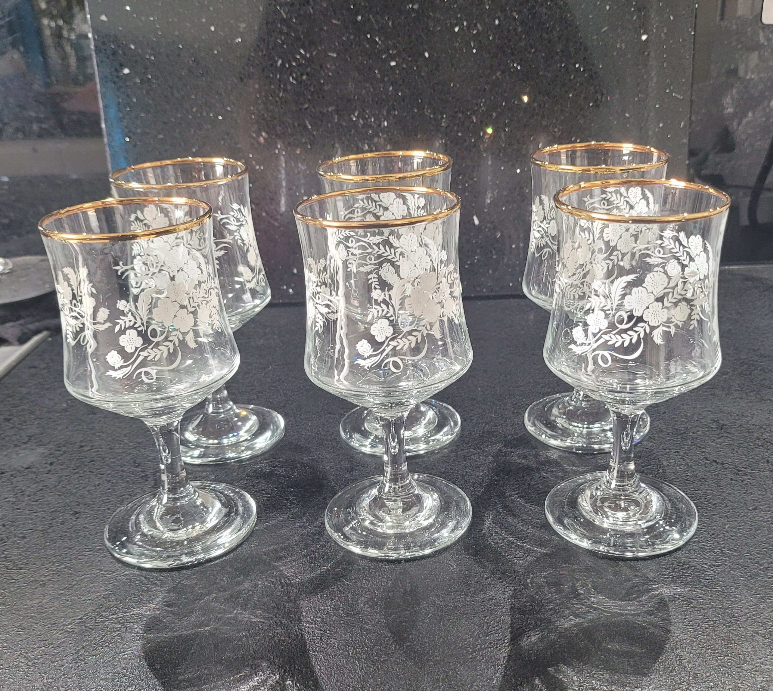 6 X Wine Glasses by Dema Glass, Chesterfield - Etsy