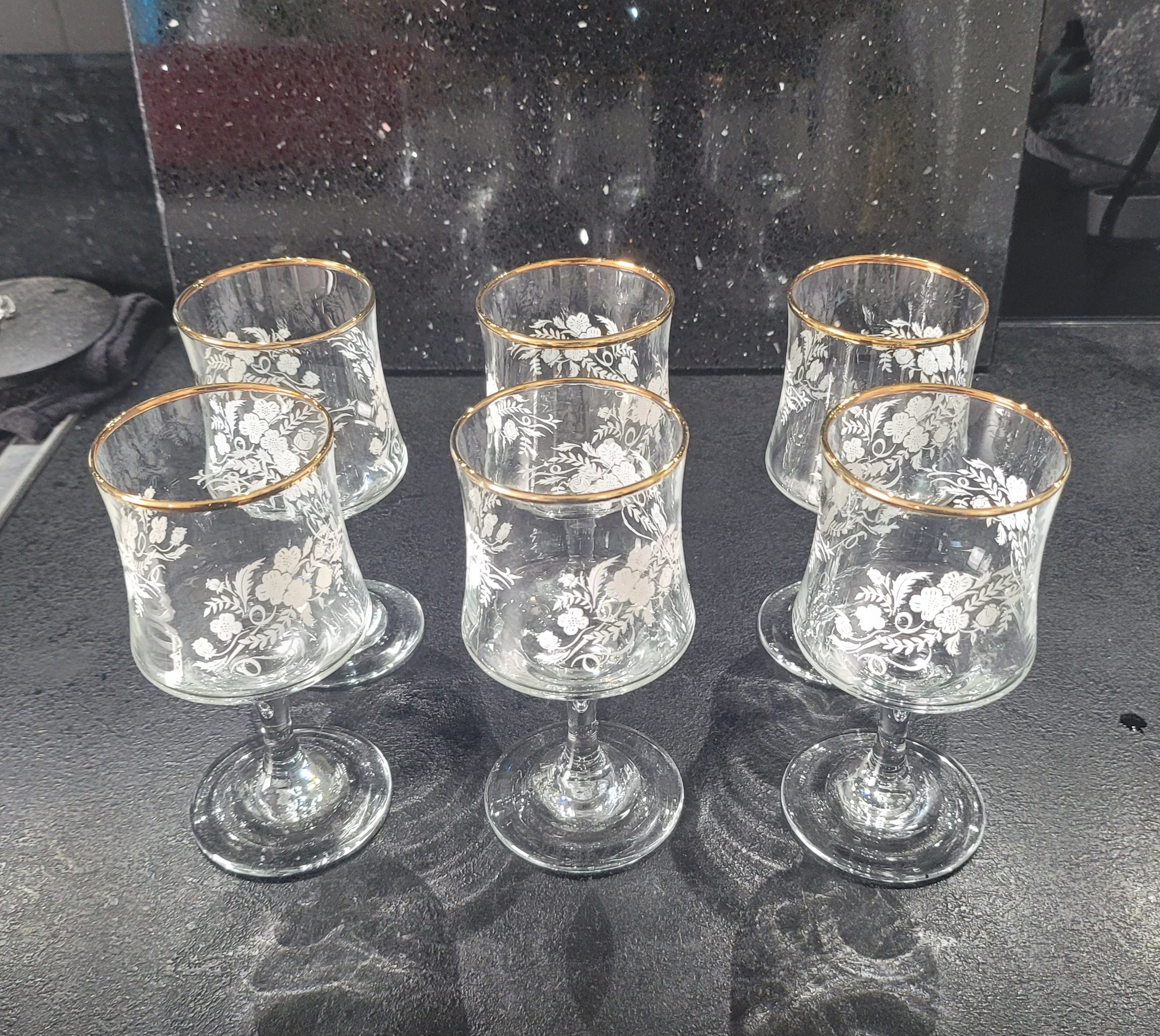 6 X Wine Glasses by Dema Glass, Chesterfield - Etsy