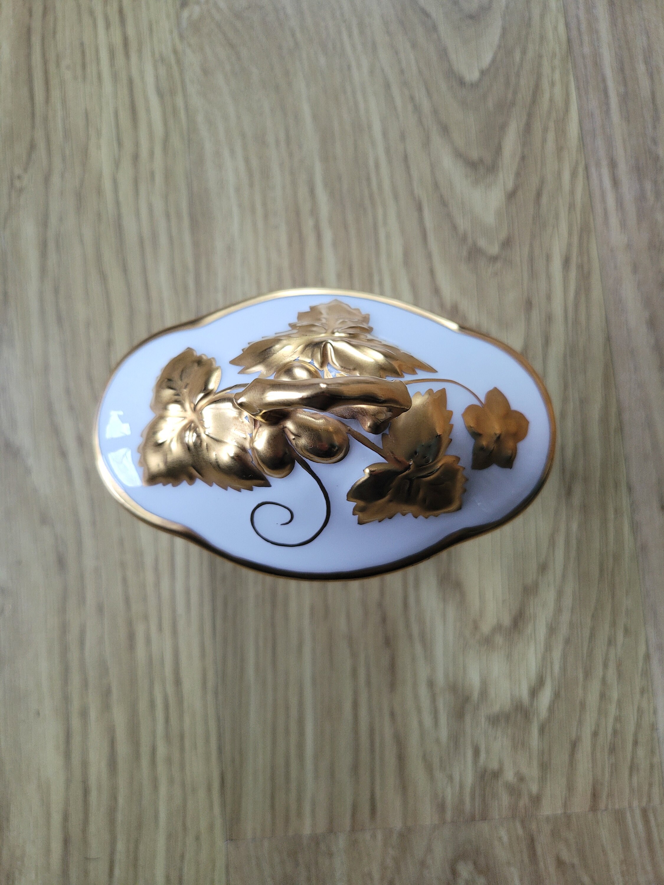 Minton Victoria Strawberry Mantle Clock - Etsy