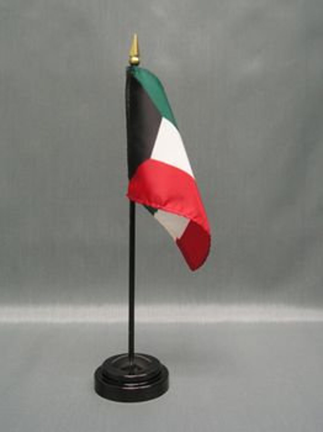 Kuwait Mini Flag With Flag Stand. Over 200 International Countries and ...
