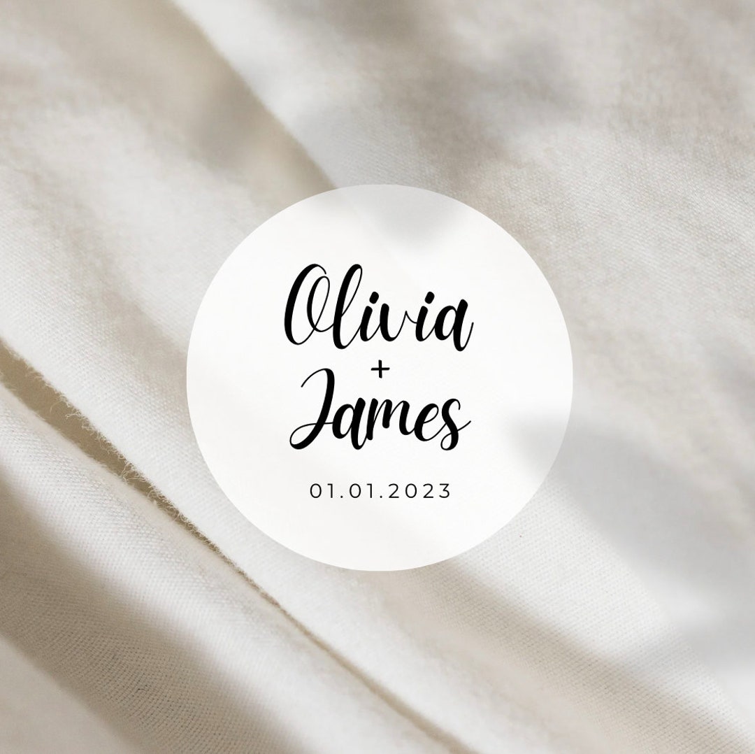 Wedding Couple Name Labels | Round White Matte Stickers | Wedding Hotel ...