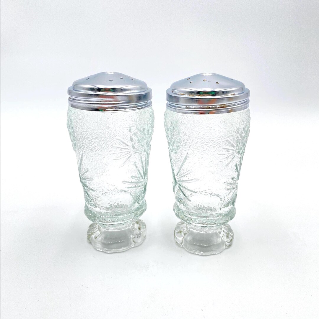 Tiara Ponderosa Pine Pepper & Salt Shakers by Indiana Glass - Etsy